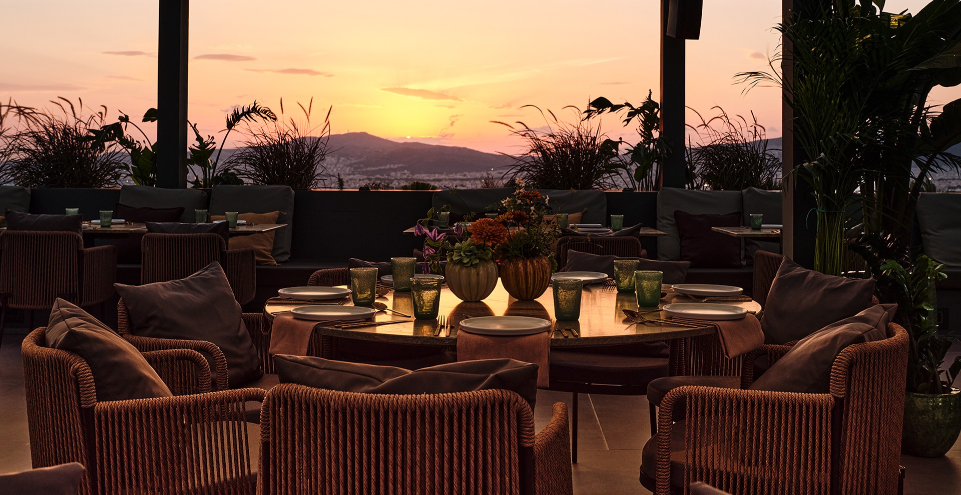 10 Urban Roof Athens Restaurant | Rooftop Dining with Stunning Views
